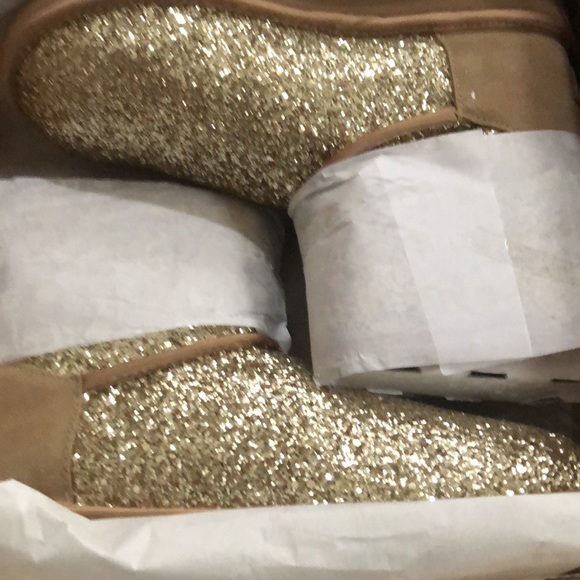 UGG | Shoes | Cosmo Mini Bailey Bow Glitter Uggs | Poshmark